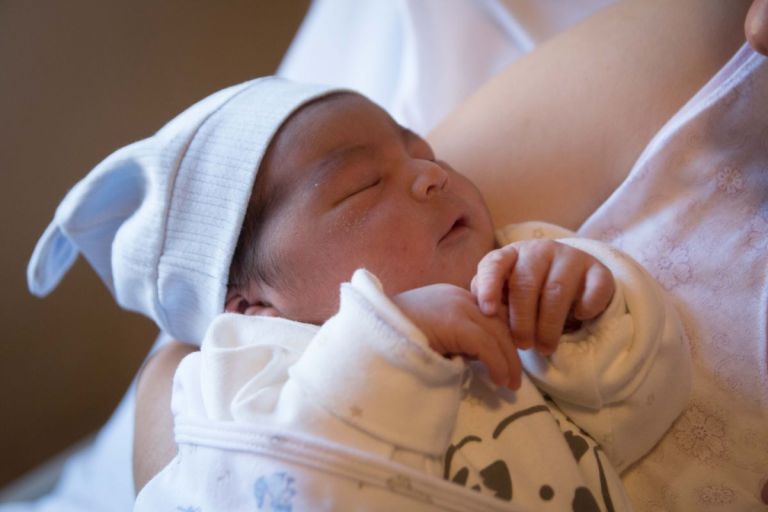 ¡Decilo, Enzo, decilo! El primer nacimiento de 2023 llegó con la pelota ...