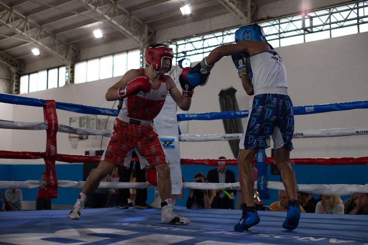 Culminó el certamen de boxeo con la coronación de todos los campeones ...